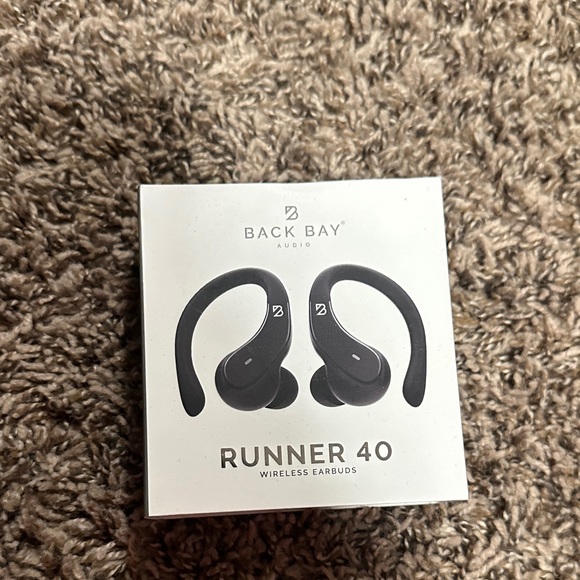 back bay | Headphones | Runner 4 Wireless Earbuds Black | Poshmark